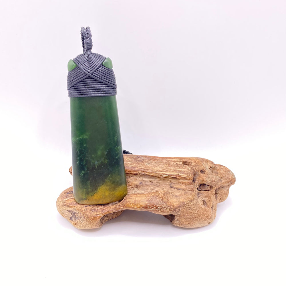 Marsden Flower Jade pounamu, greenstone Cross-bound Toki Pendant ...
